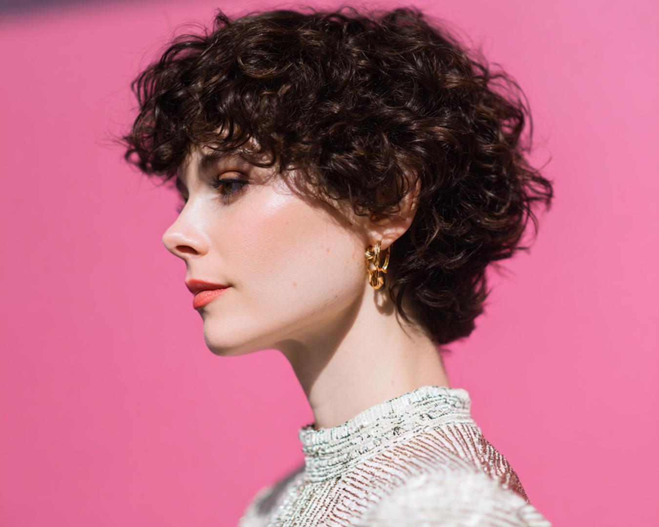 49 Leuke Kapsels Voor Krullend Haar · Haarstijlen.be - Kapsels ...